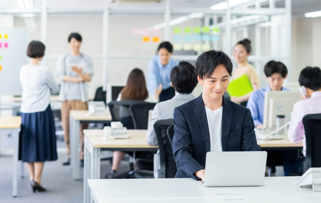 Excel作業を自動化で業務効率アップ！5つの方法の使い方と注意点 | TRYETING Inc.（トライエッティング）